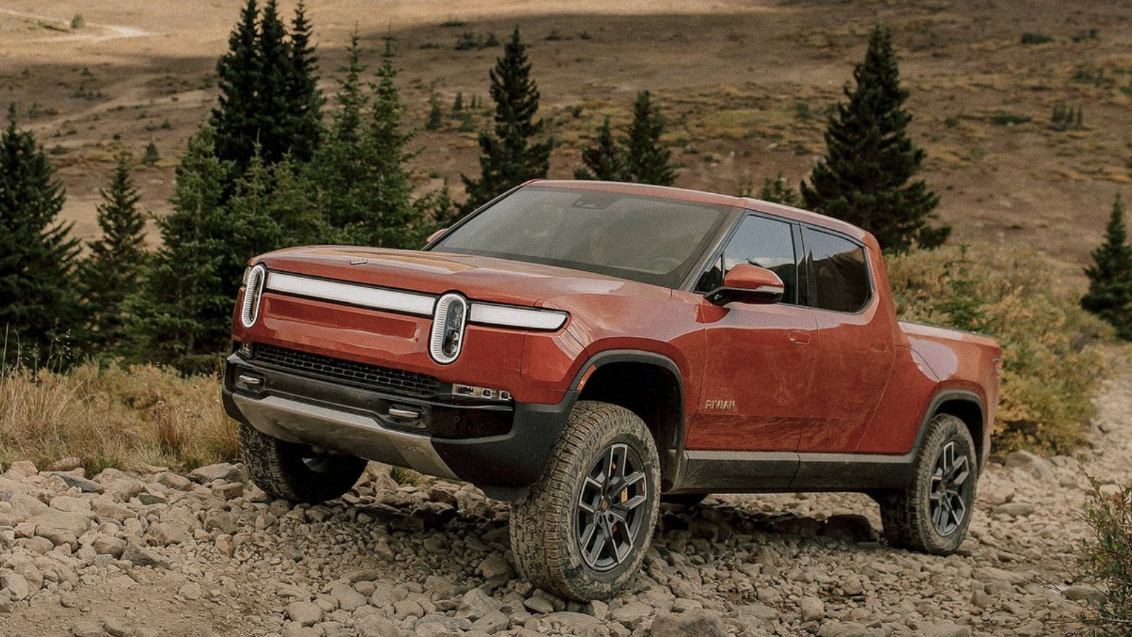 Here’s Why The Rivian R1T Is The Full-Size Pickup Truck With The Best eMPG