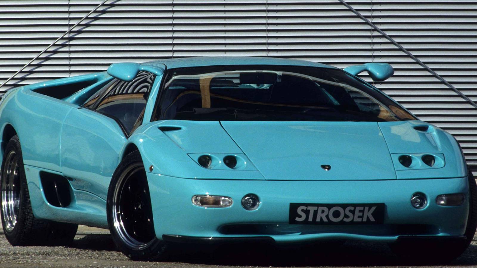 Lamborghini Outlaw: 9 Facts About The Banned Diablo Strosek