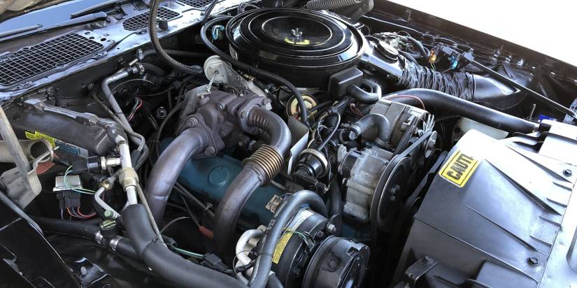 10 Muscle Car Engines That Ruled The '60s