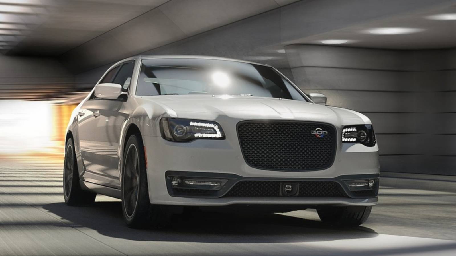 Why The Chrysler 300C Is The Best Luxury Car You've Never Considered