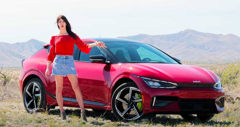 Everything You Need To Know About YouTuber Sarah-N-Tuned