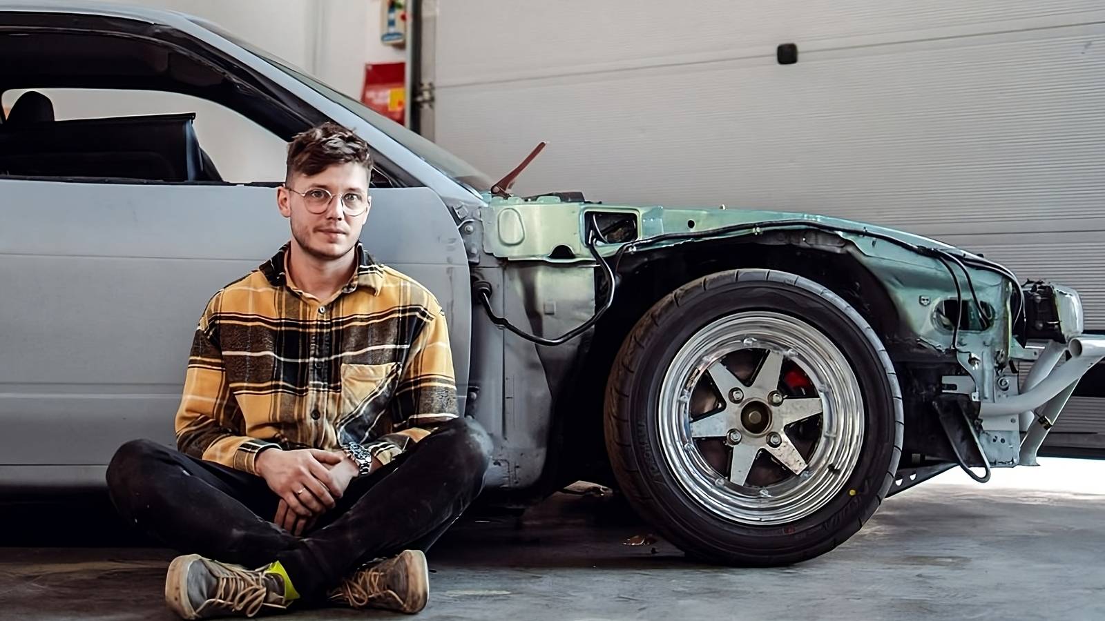 10 Legendary Car Restorations And Their Stories