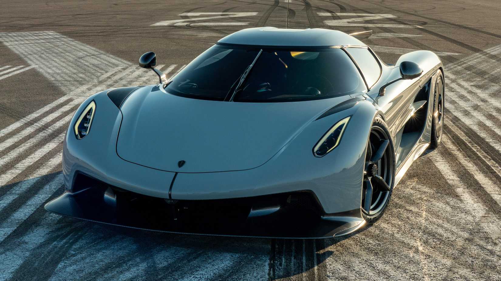 The World's Fastest Gas-Powered Production Car Has A V8