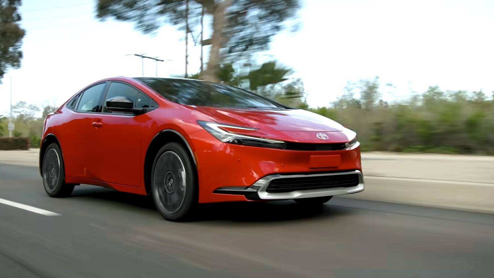 How The New Toyota Prius Prime Finally Ticks All The Boxes