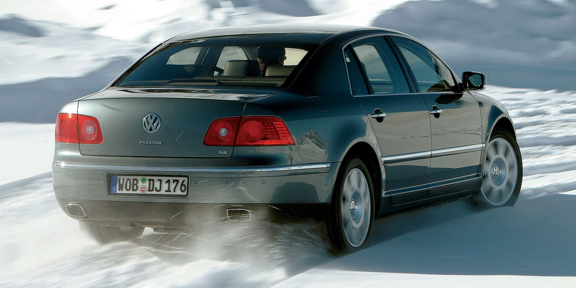 2004-2006 Volkswagen Phaeton: Prices, Specs, And Features