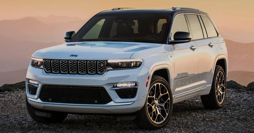 10 Small SUVs That Dominate Off-Road