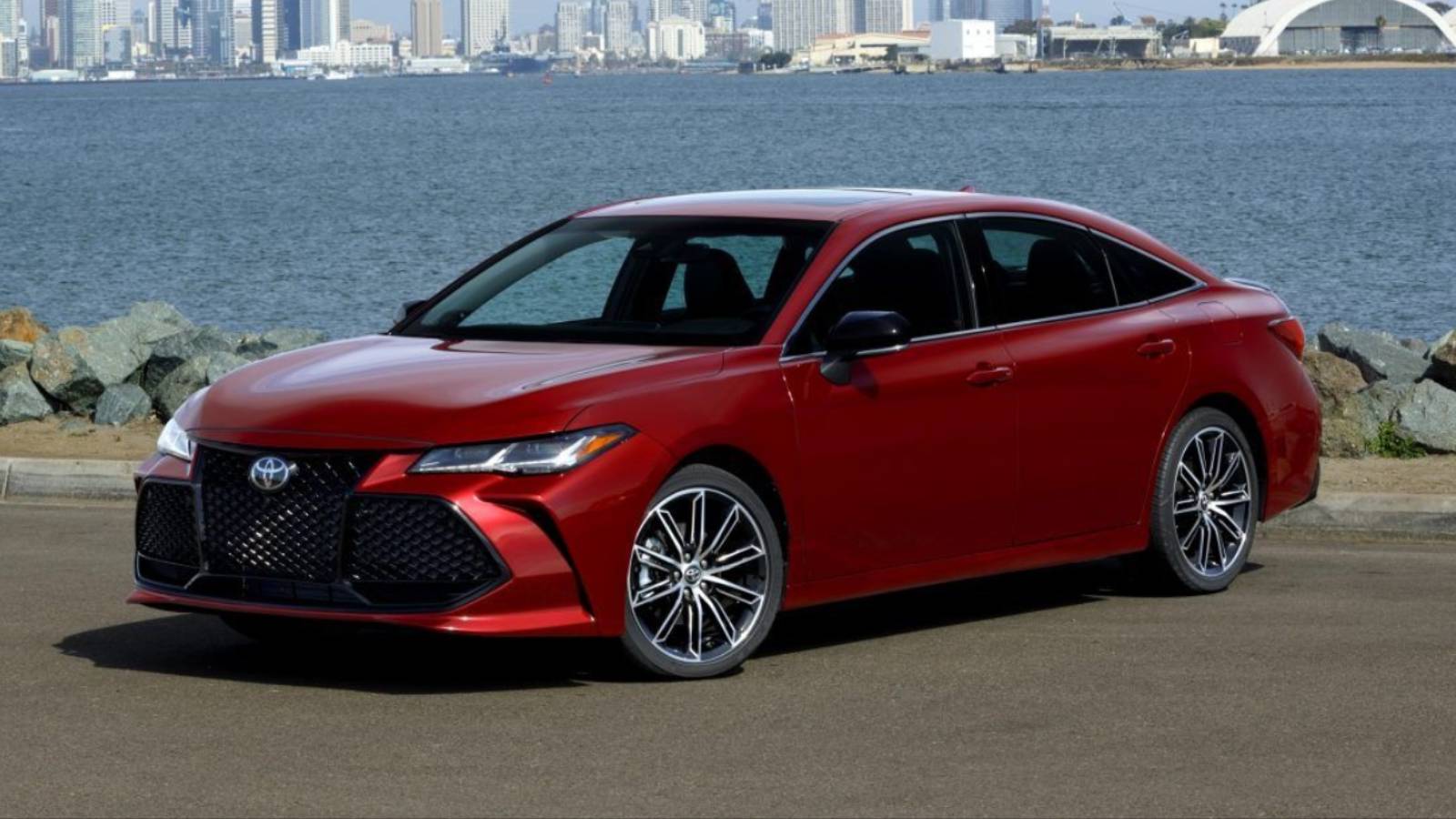 Why The Toyota Avalon Is The Longest Lasting Sedan In 2023