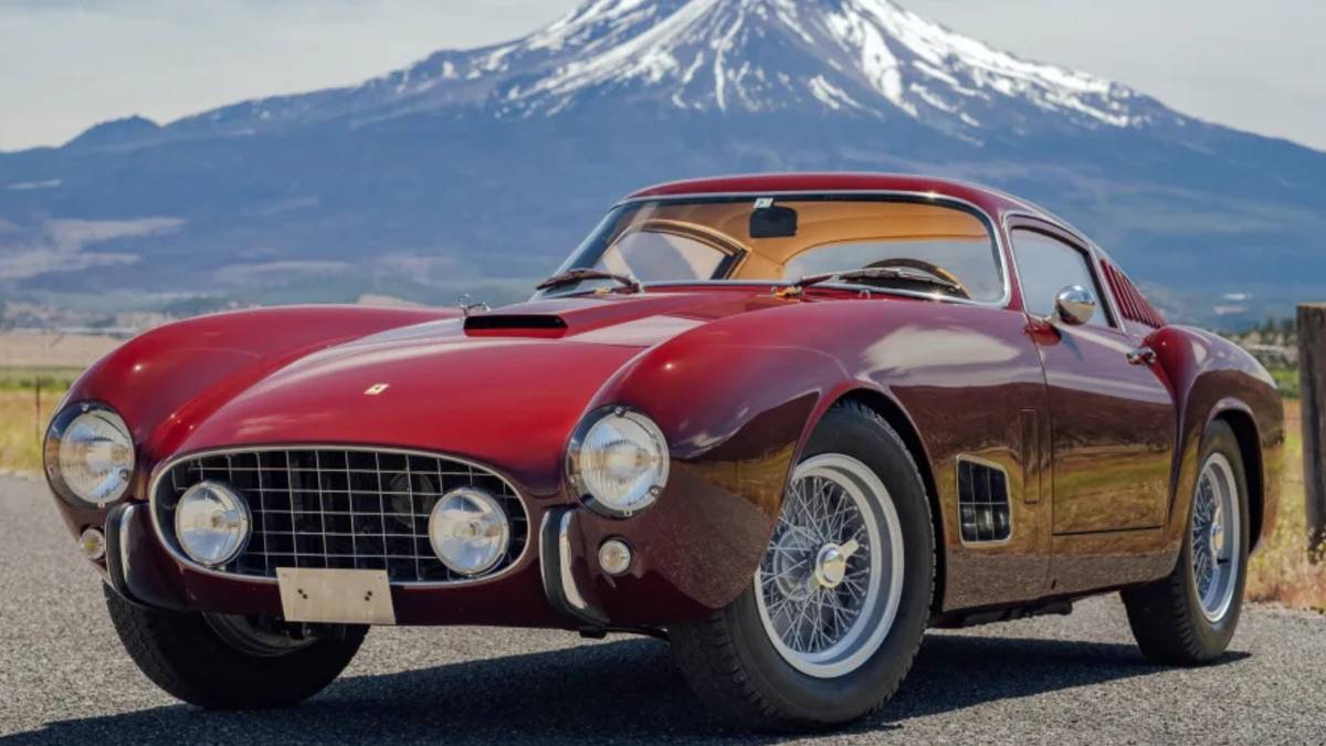 10 Coolest Old Postwar Sports Cars