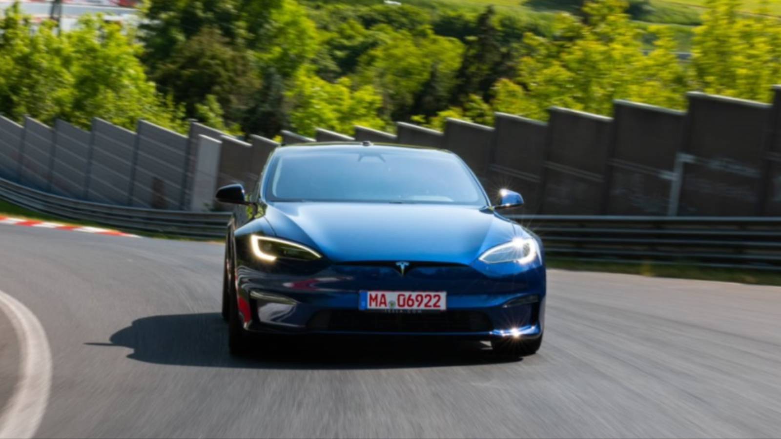 Tesla Model S Plaid Track Pack Destroys Taycan’s Nurburgring Lap Time