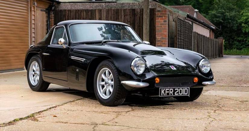 10 Things That Make The TVR Griffith A British Sports Car Icon