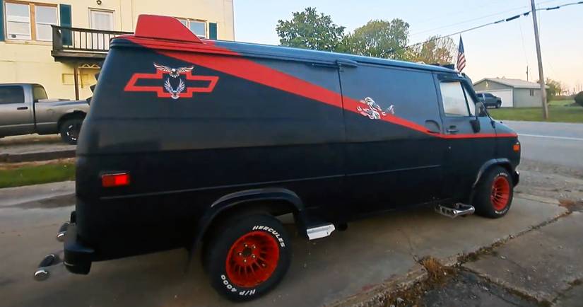 This Classic 1982 GMC Vandura Is Ready For Some A-Team Action