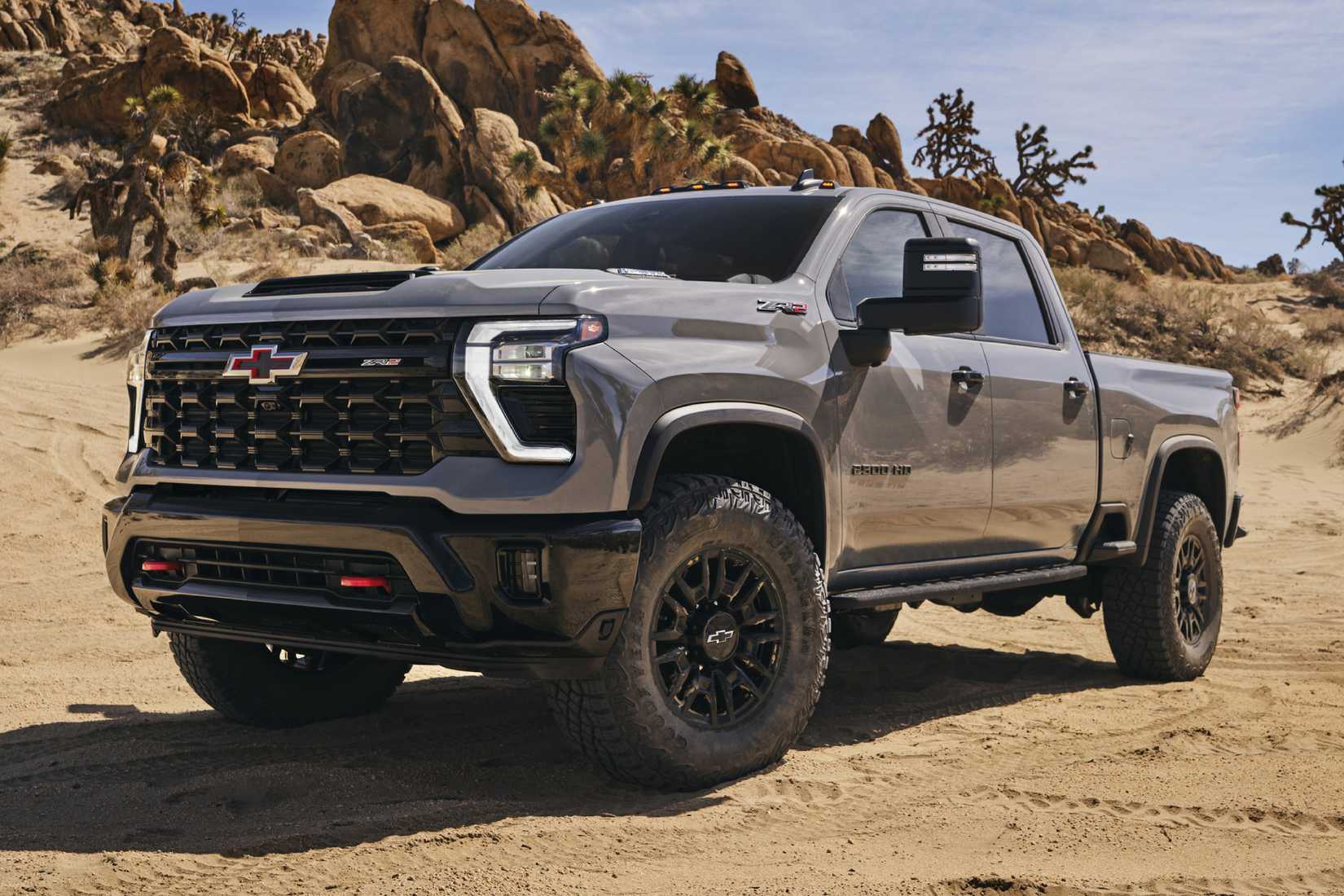 GM Defense Unveils Tactical Vehicle Built On Chevy Silverado