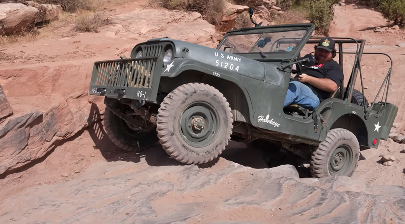 70-Year-Old Army Jeep Tackles 1,152-Mile Road Trip Across U.S., But Not ...
