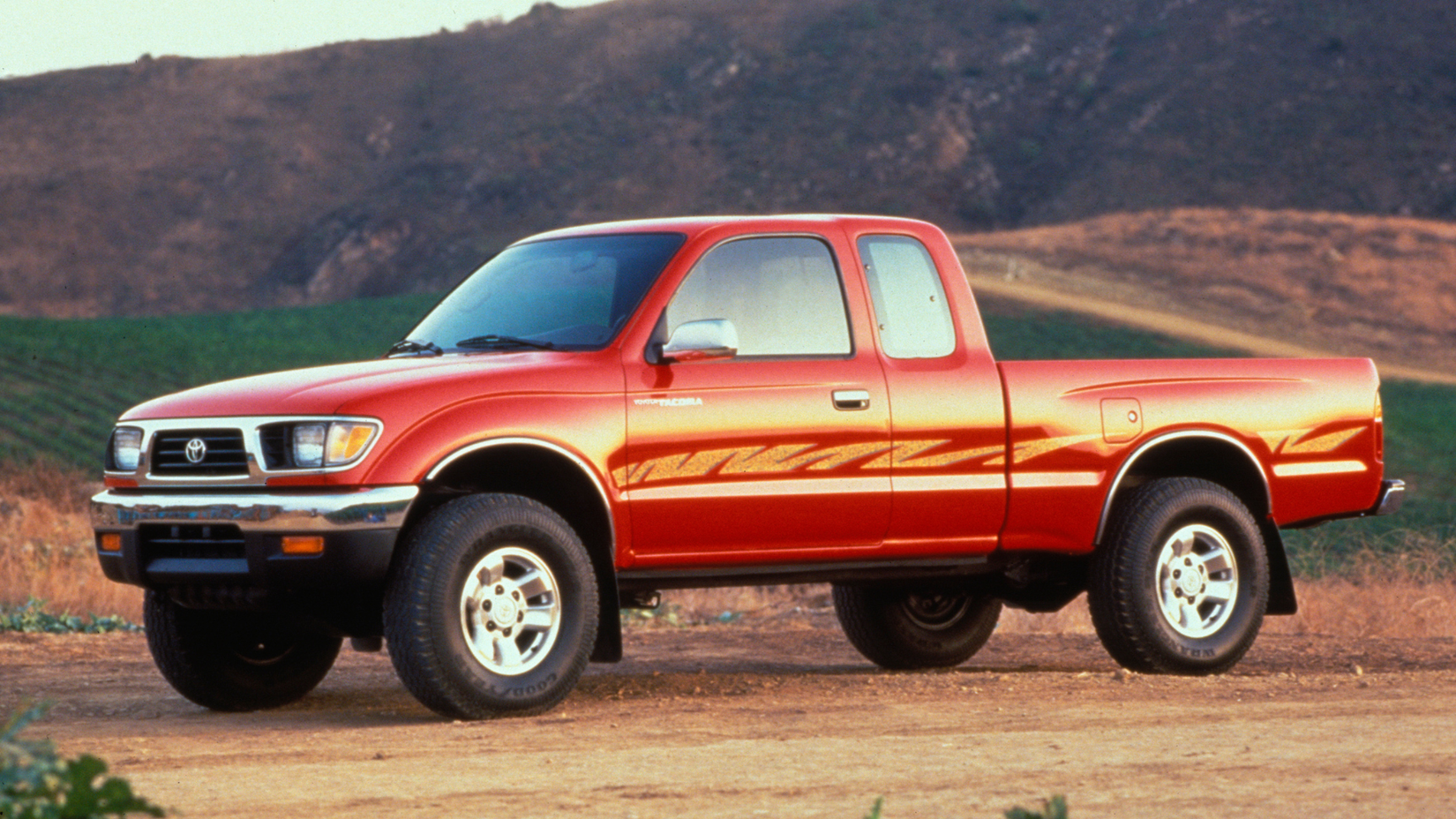 10 Unstoppable Pickup Trucks You Can Buy For Dirt Cheap In 2025