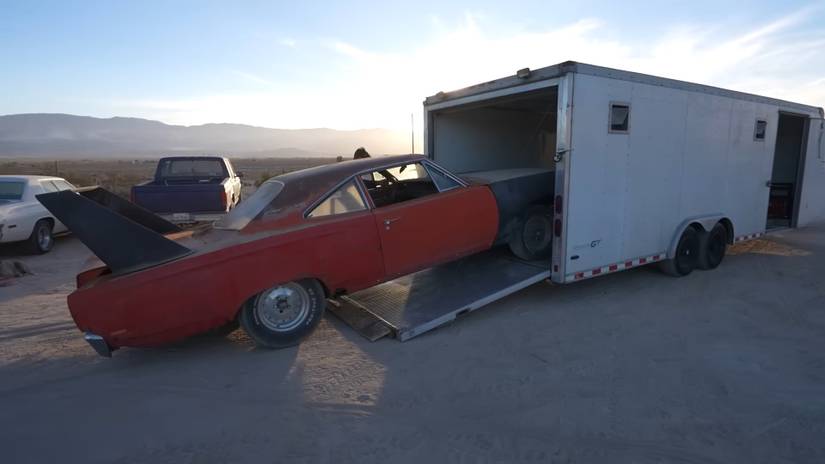 Why Emelia Hartford Calls This Plymouth Superbird "The Craziest Barn ...