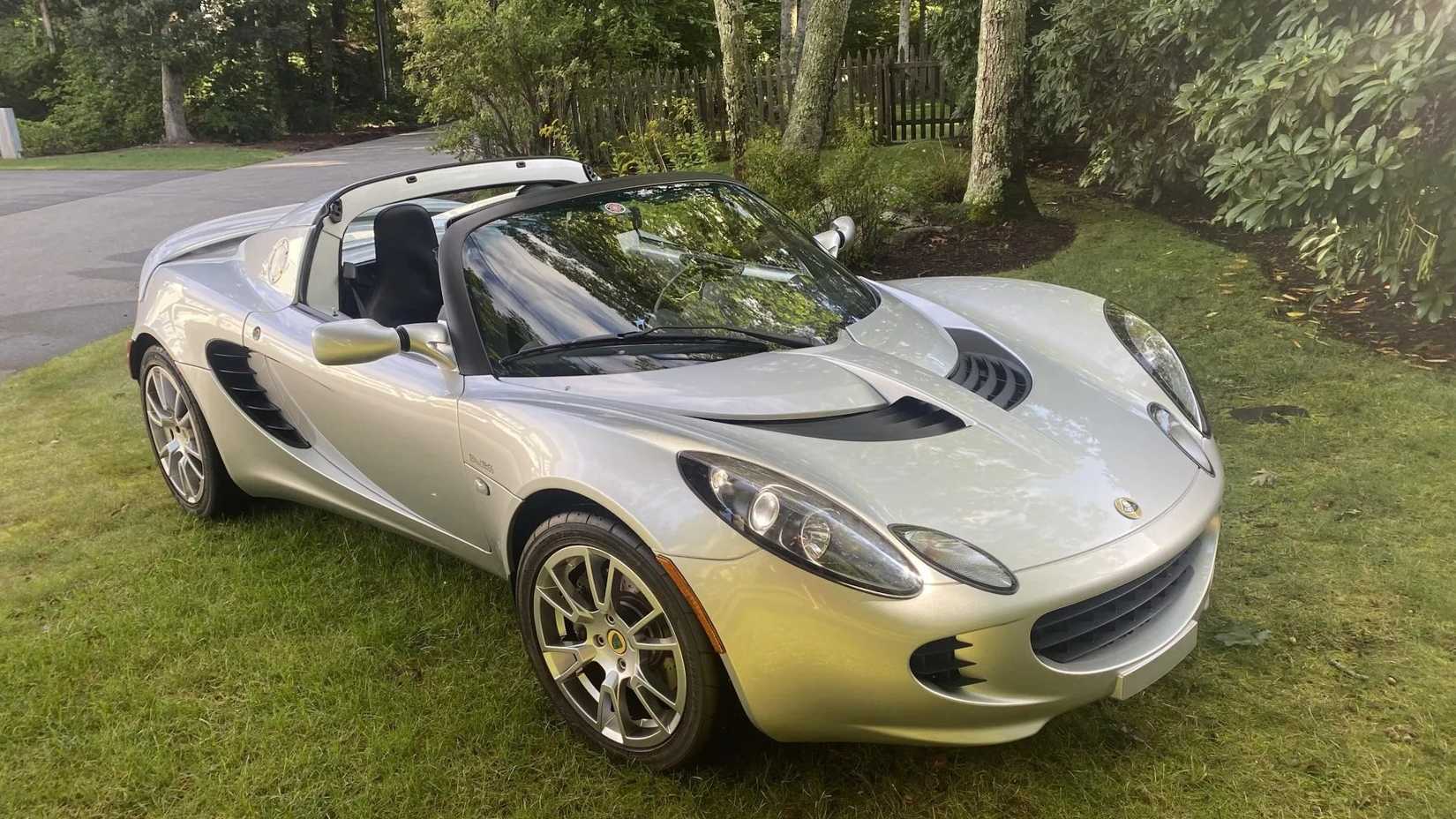 10 Fast Cars With Small Supercharged Engines That Punch Way Above Their ...