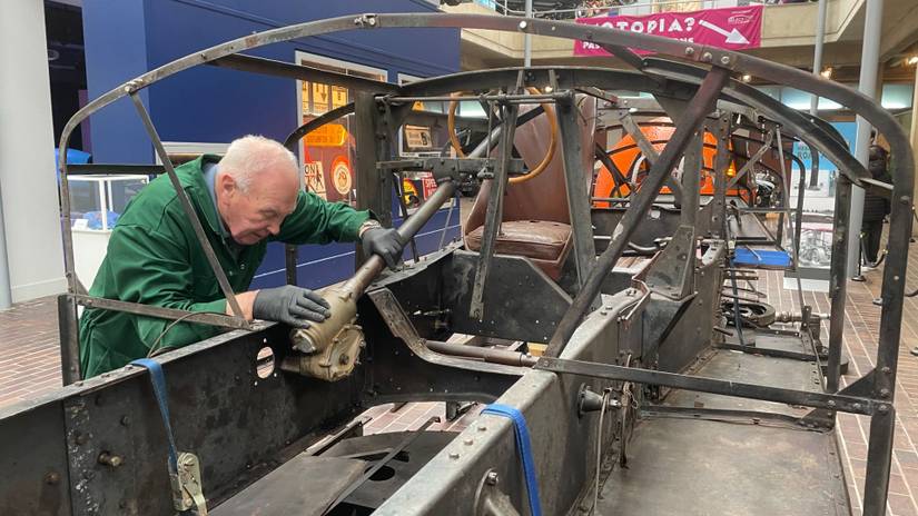 One Brave British Team Is Resurrecting The 1,000 HP “Slug” Land Speed ...