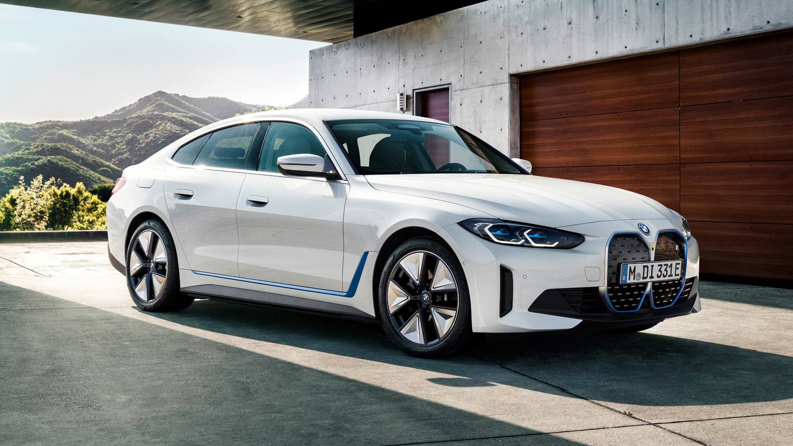 2024 BMW i4: A Comprehensive Guide On Features, Specs, And Pricing
