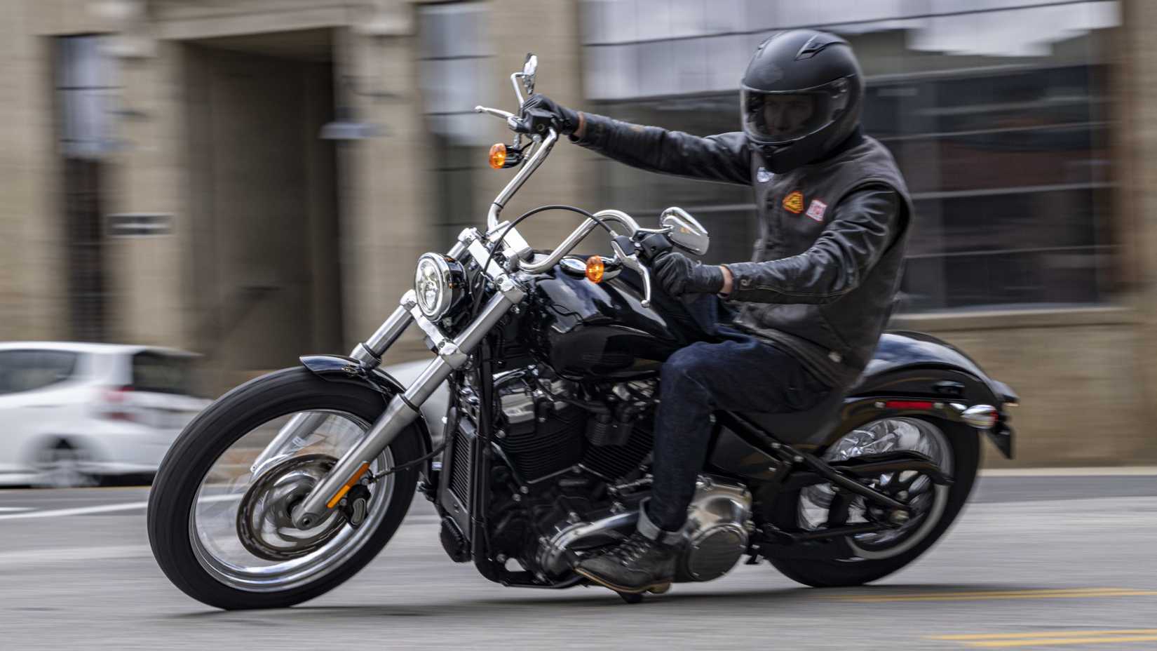 10 Muscle Cruisers With The Best Power-To-Weight Ratios