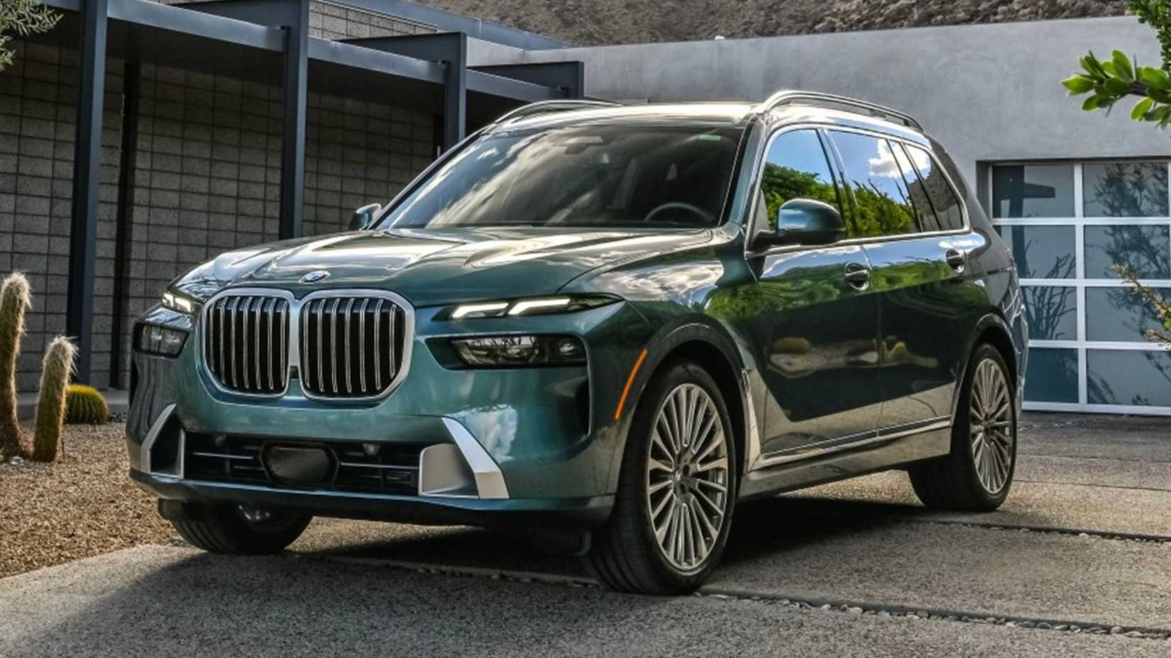 New BMW X7 Confirmed: Everything We Know About The Upcoming Luxury SUV