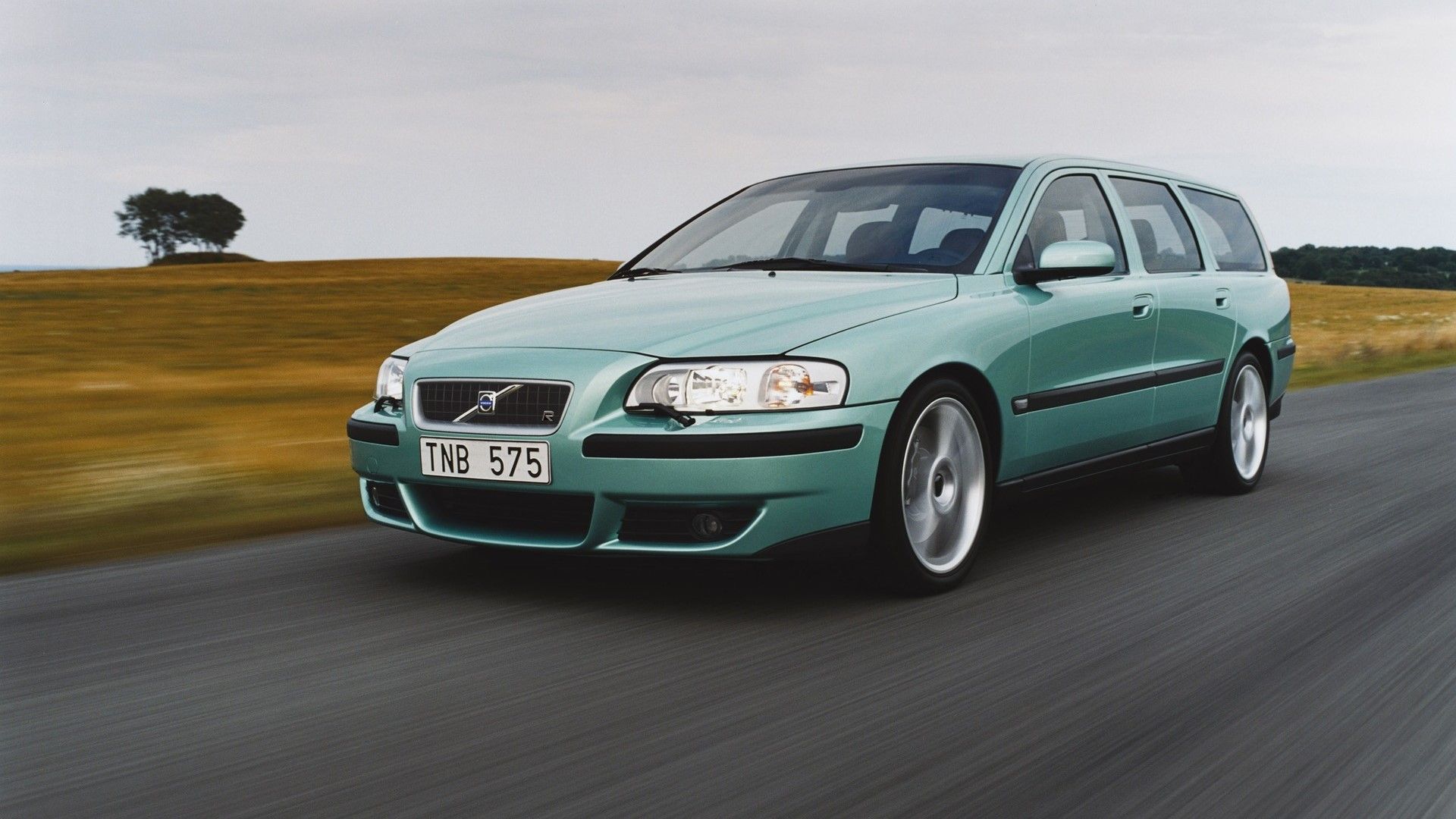 10 Fastest Sleeper Wagons For Enthusiasts On A Budget