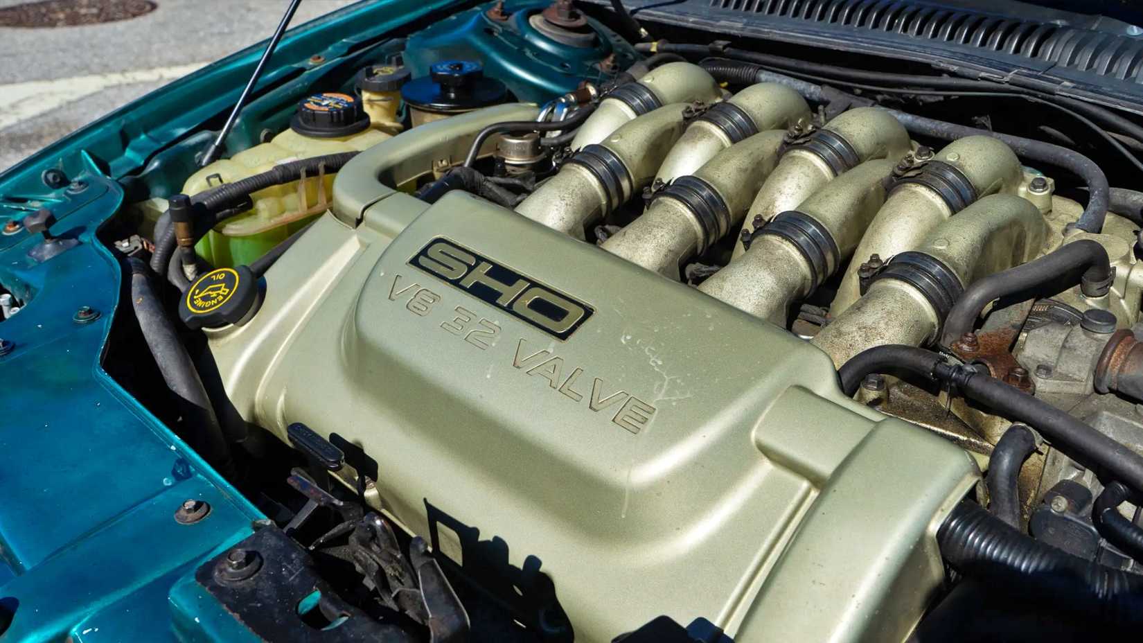 10 Smallest Displacement V8 Engines Ever In A Production Car