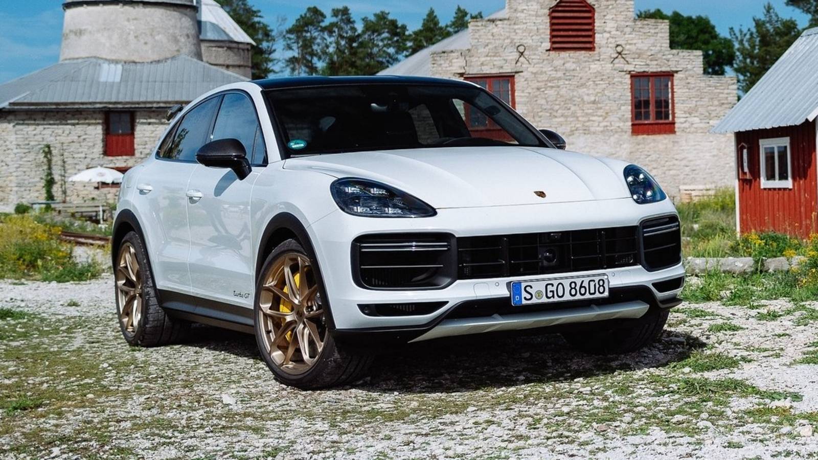 7 SUVs Hiding Supercar-Grade Horsepower Today