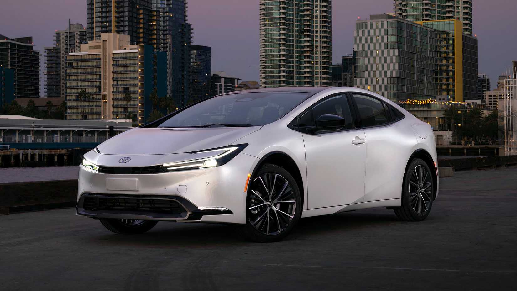 10 Perfect Electric And Hybrid Car Alternatives To The Tesla Model 3