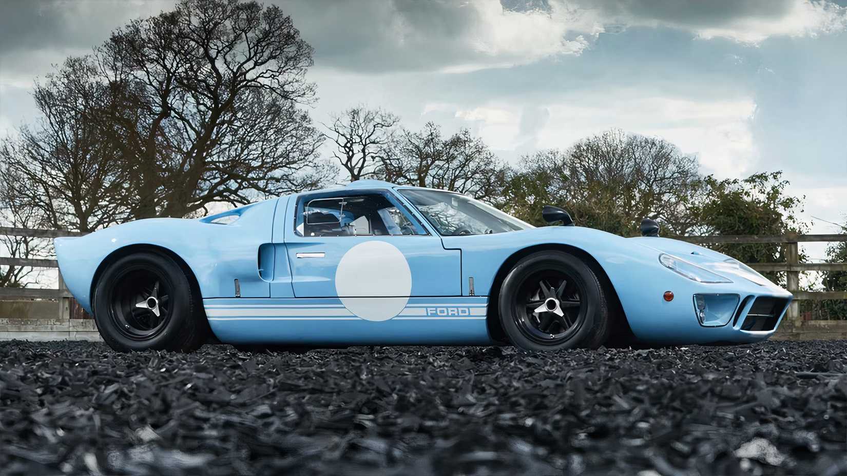 10 Must-Know Facts About The LeMans-Winning Ford GT40