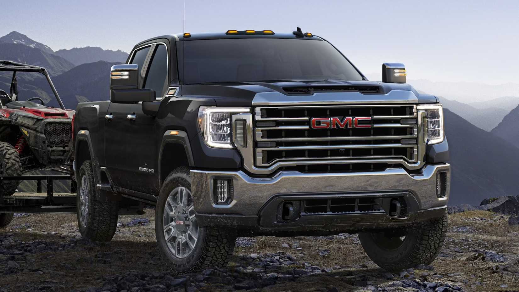 The Real Difference Between Chevrolet And GMC Pickup Trucks
