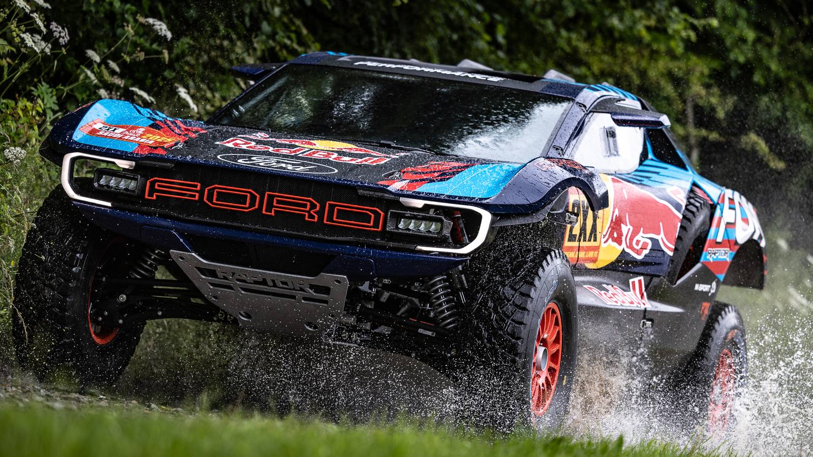 Former Ford Engineer Reveals Plans For World’s First All-Terrain Hypercar