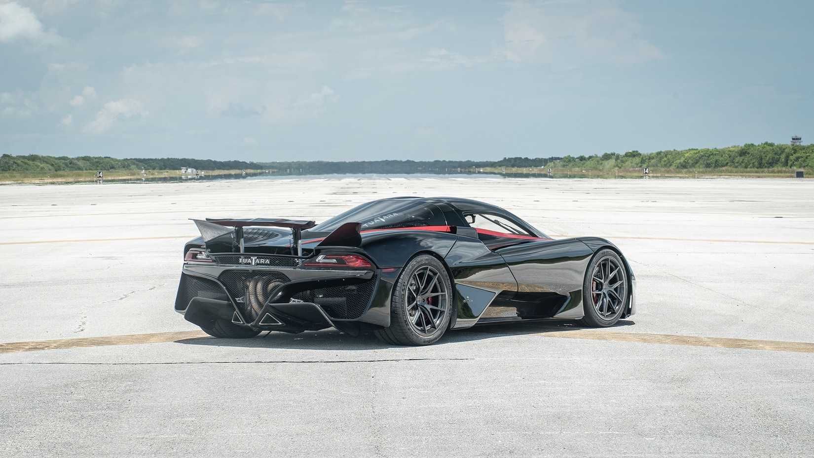 The World's Fastest Gas-Powered Production Car Has A V8