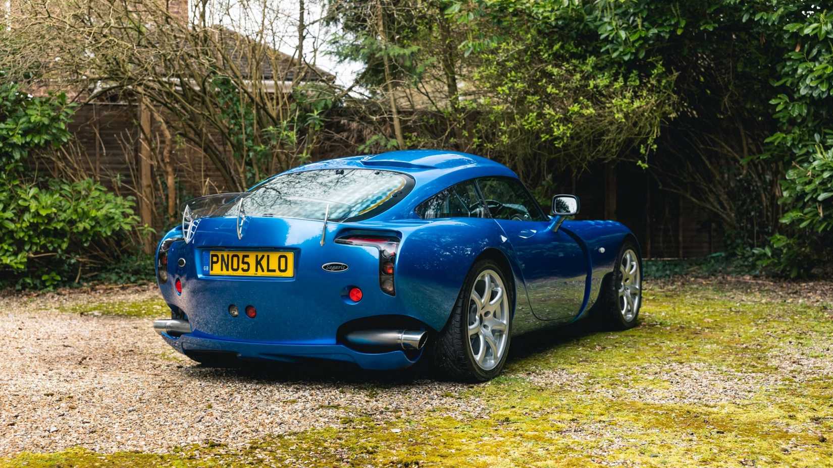 TVR Sagaris: 400-HP British Sports Car With No Electronic Aids