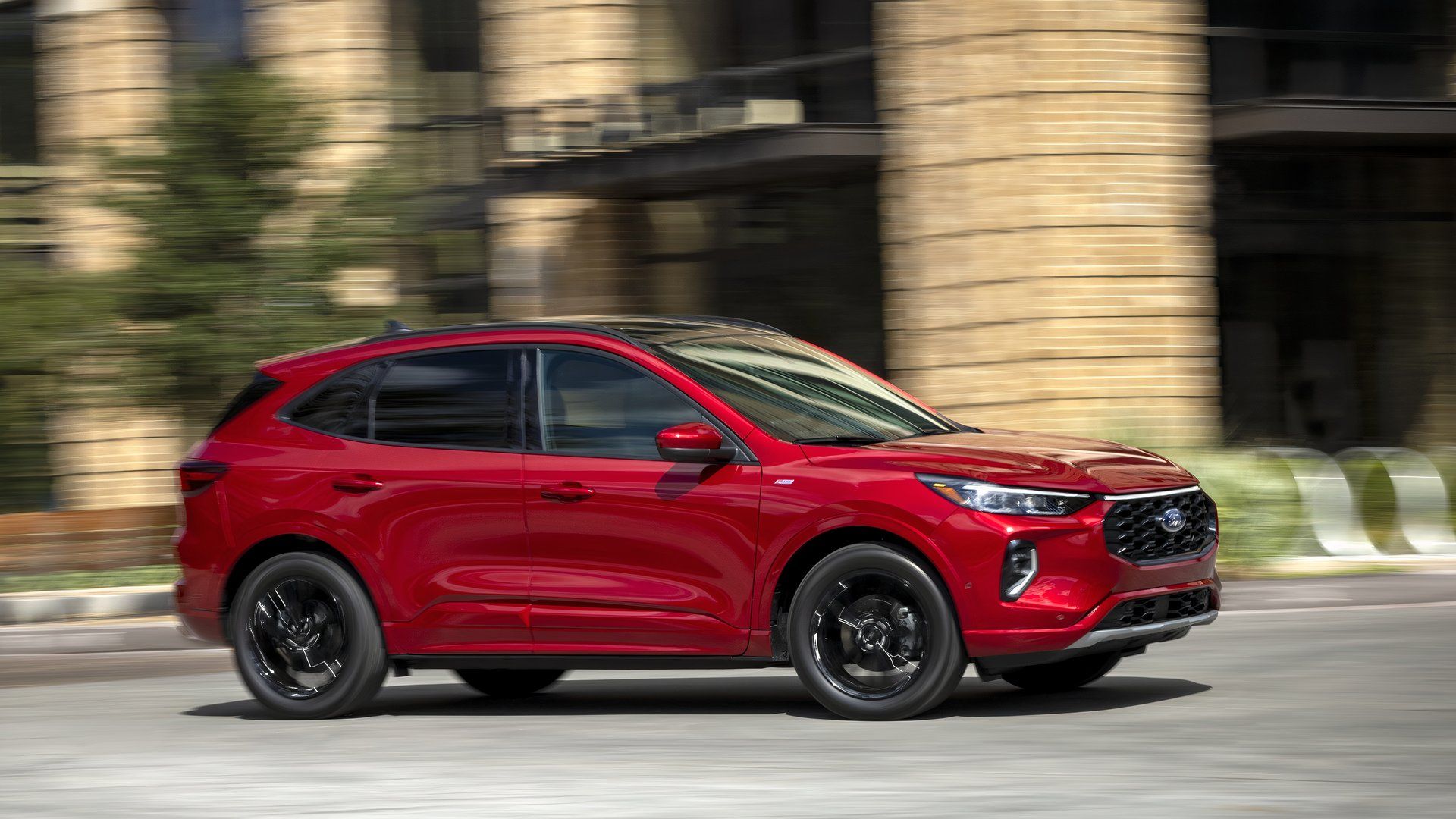 2029 Ford Explorer Redesign Confirmed After Delay, Hybrid And EV Expected