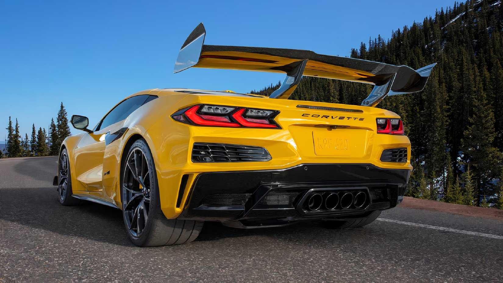 10 Most Insane Features That Make The Corvette C8 ZR1 A Supercar Slayer