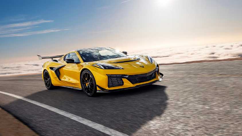 10 Most Insane Features That Make The Corvette C8 ZR1 A Supercar Slayer