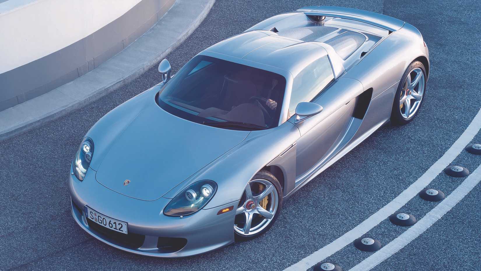 10 Actual Supercars That Feature Manual Transmissions