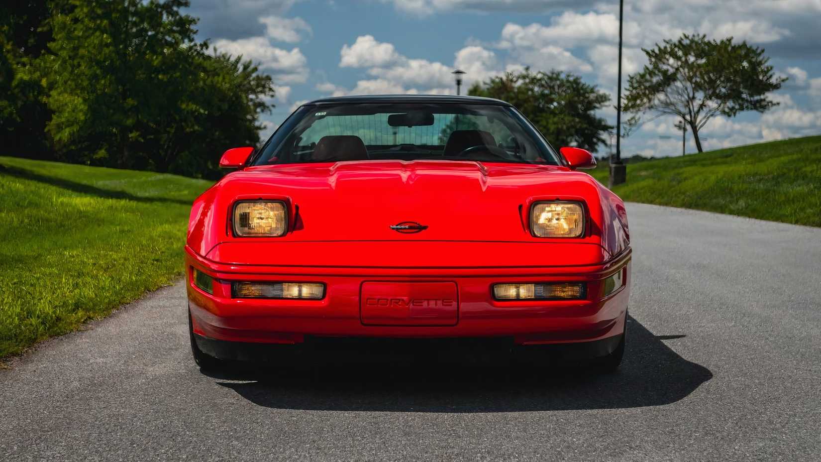 10 Classic RWD Sports Cars That Are Actually Worth Every Penny In 2025