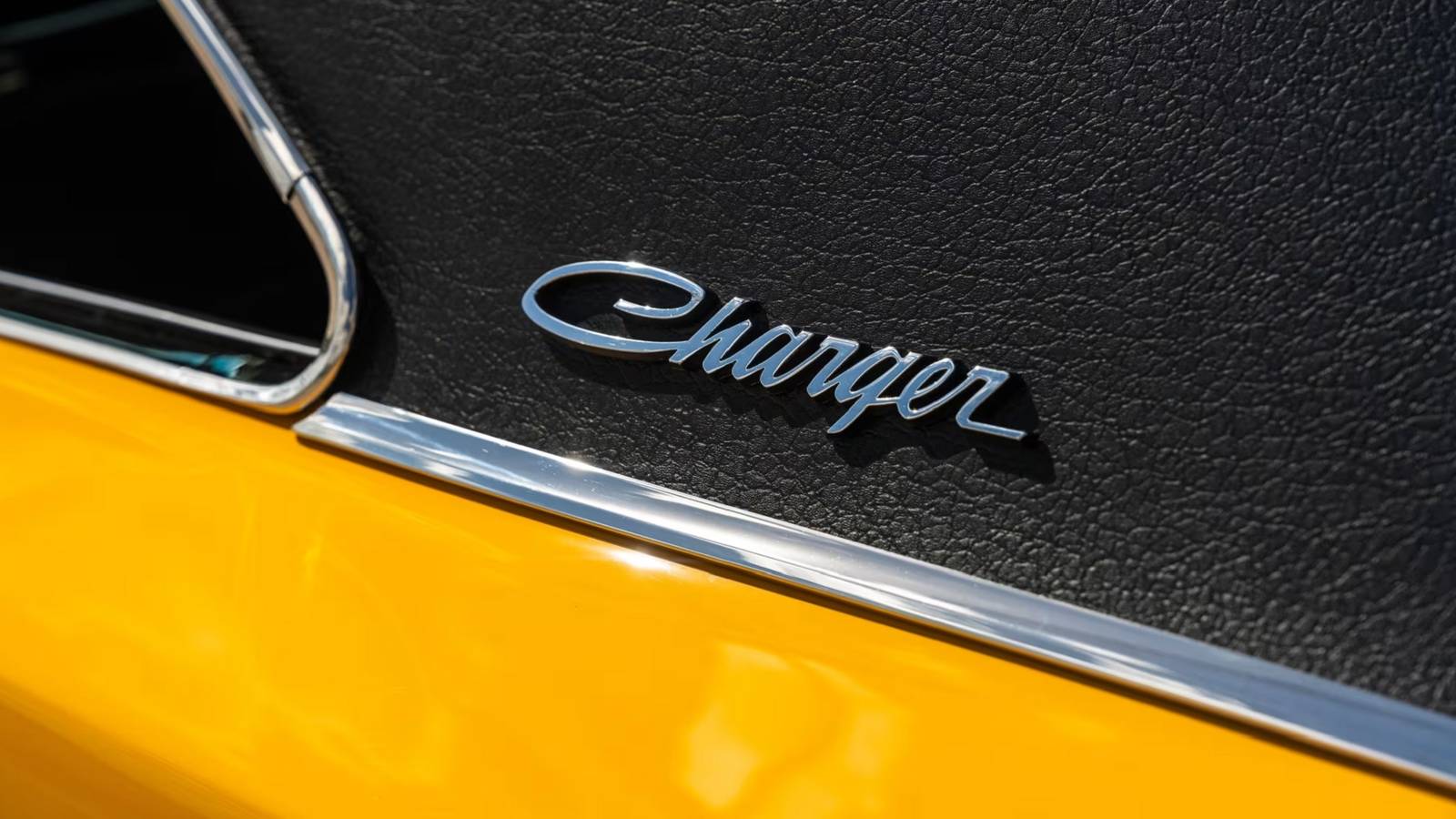 10 Outdated Muscle Car Features We'd Love To See Again