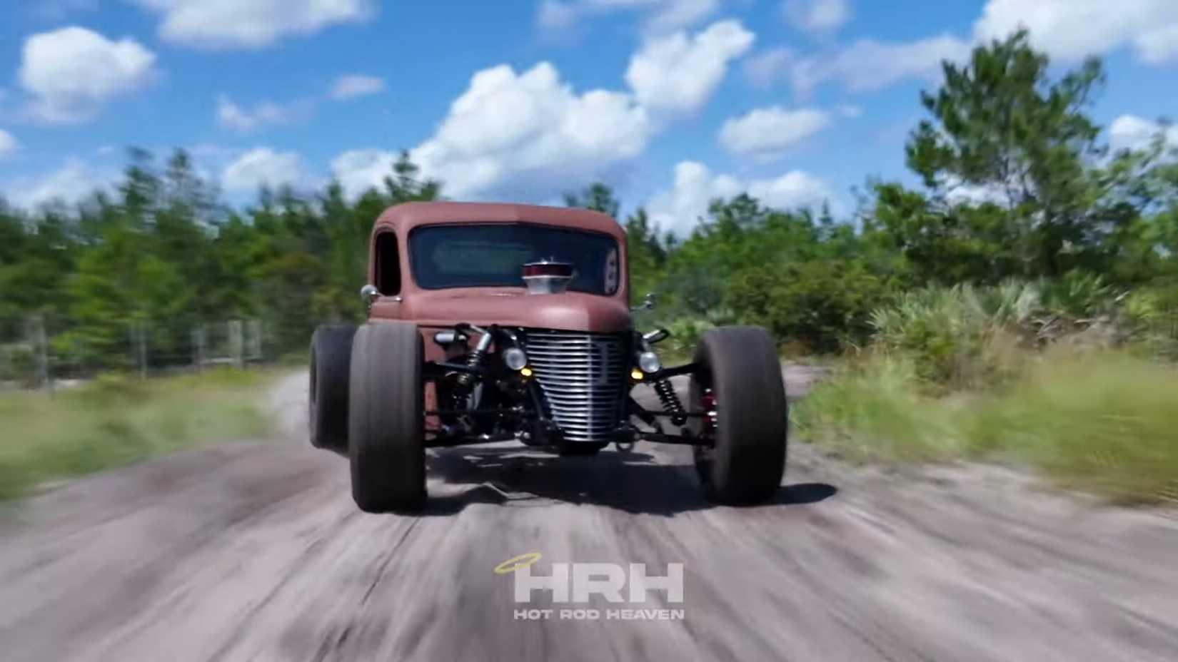 Florida Man’s Incredible Tilt-Hood 1940 Chevy Hot Rod Turns Heads