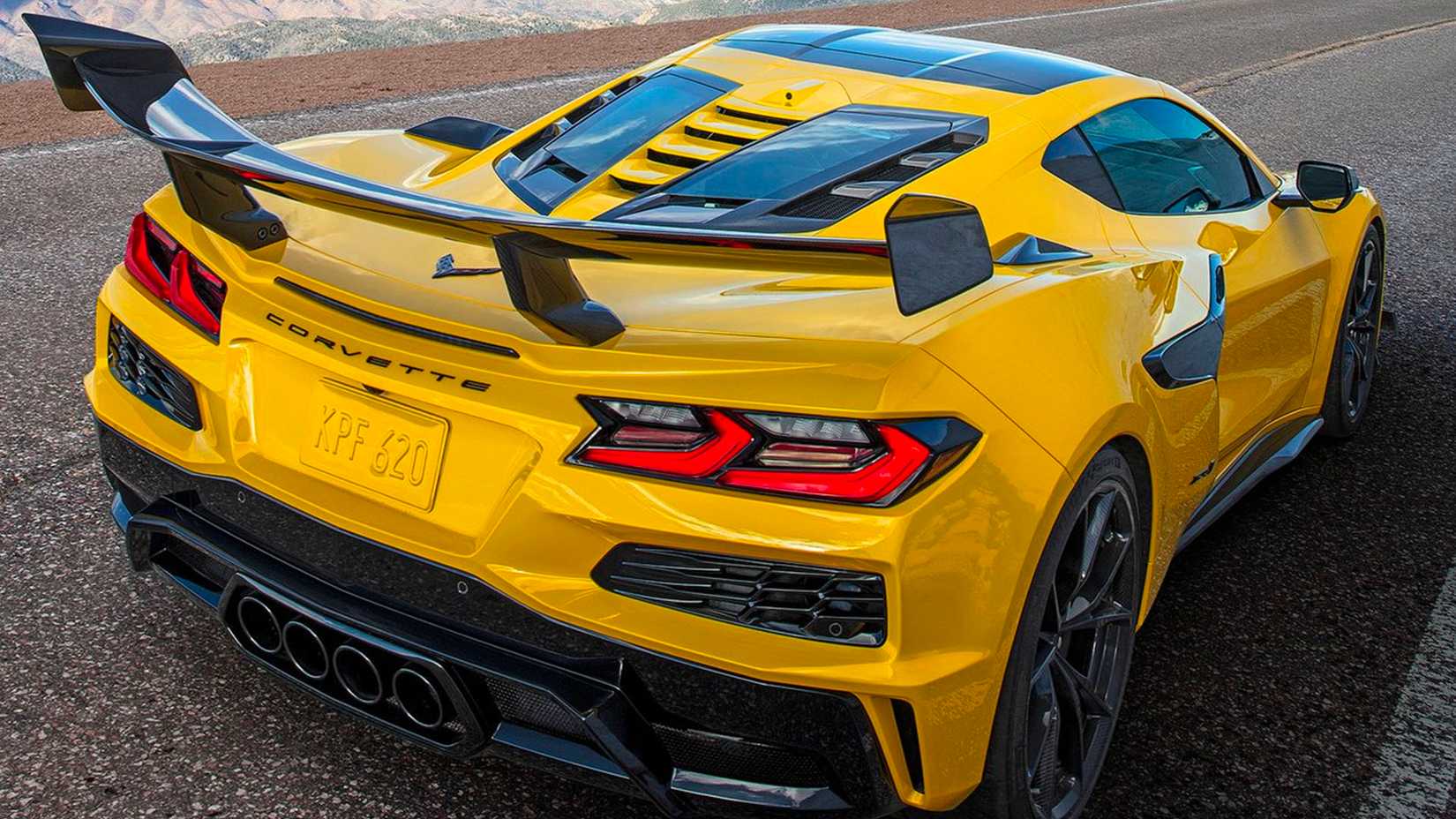 10 Most Insane Features That Make The Corvette C8 ZR1 A Supercar Slayer