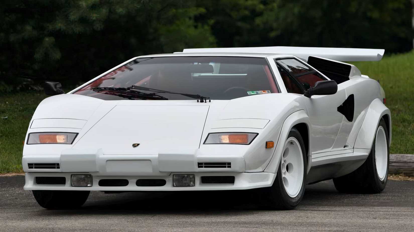 83-Year-Old Puts His Lamborghini Countach Into A Wall In Germany