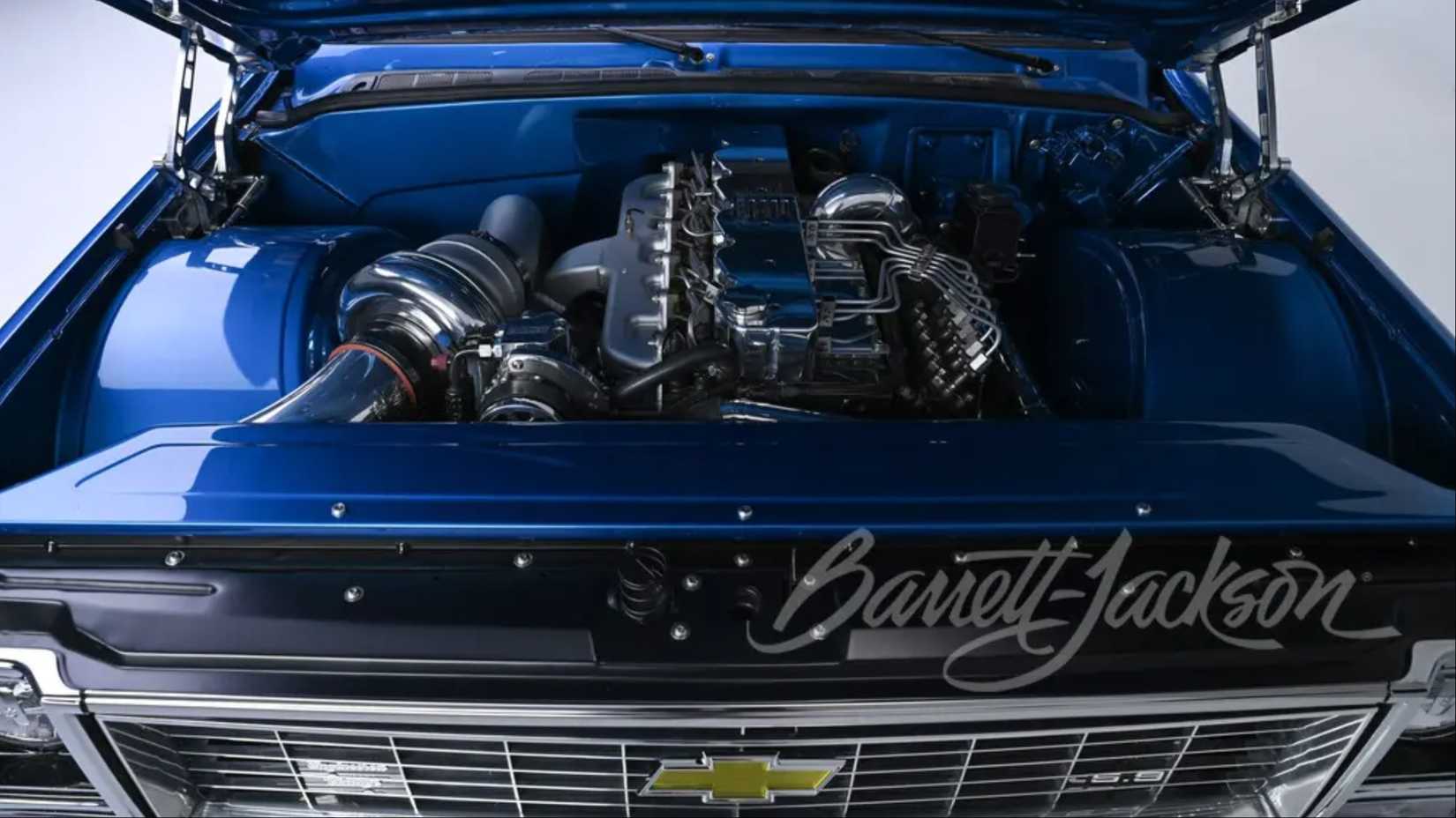 Custom-Built Chevrolet C30 Dually Blends Classic And Contemporary
