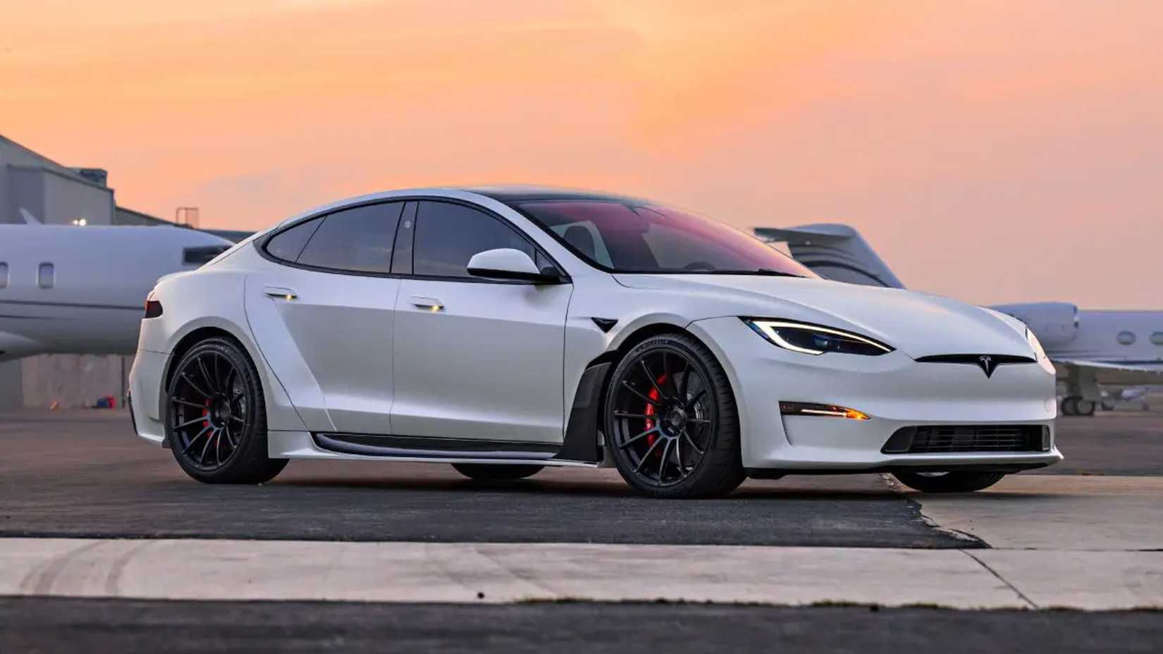 10 High-Performance Sedans That Accelerate Like A Supercar