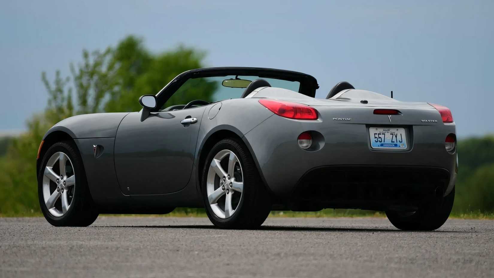 Pontiac Once Made A Faster Mazda Miata Alternative