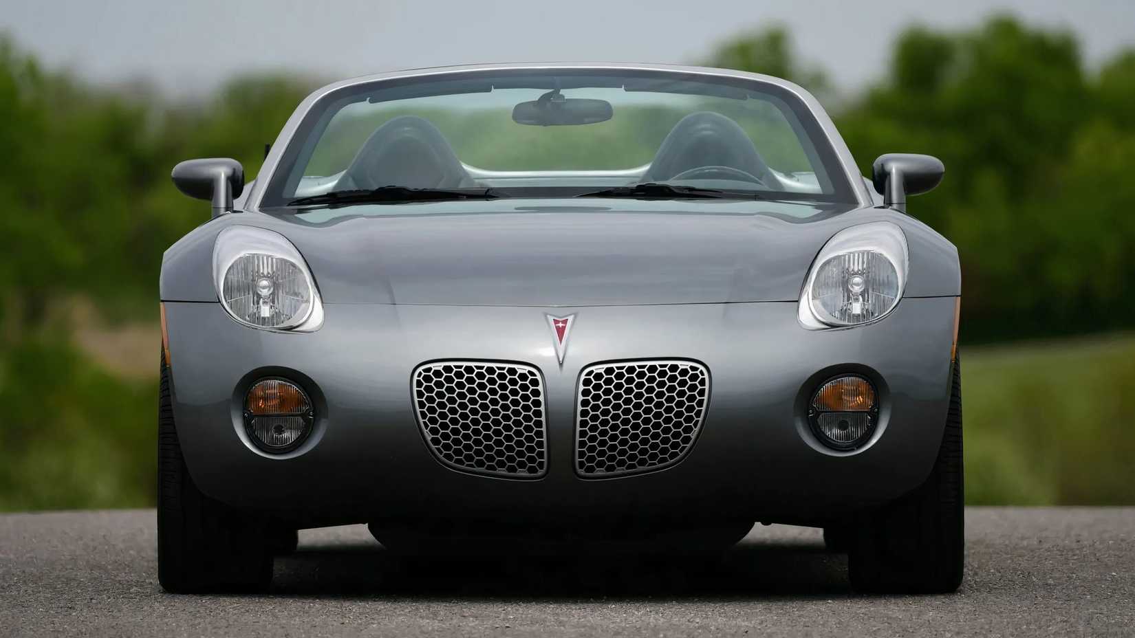 Pontiac Once Made A Faster Mazda Miata Alternative