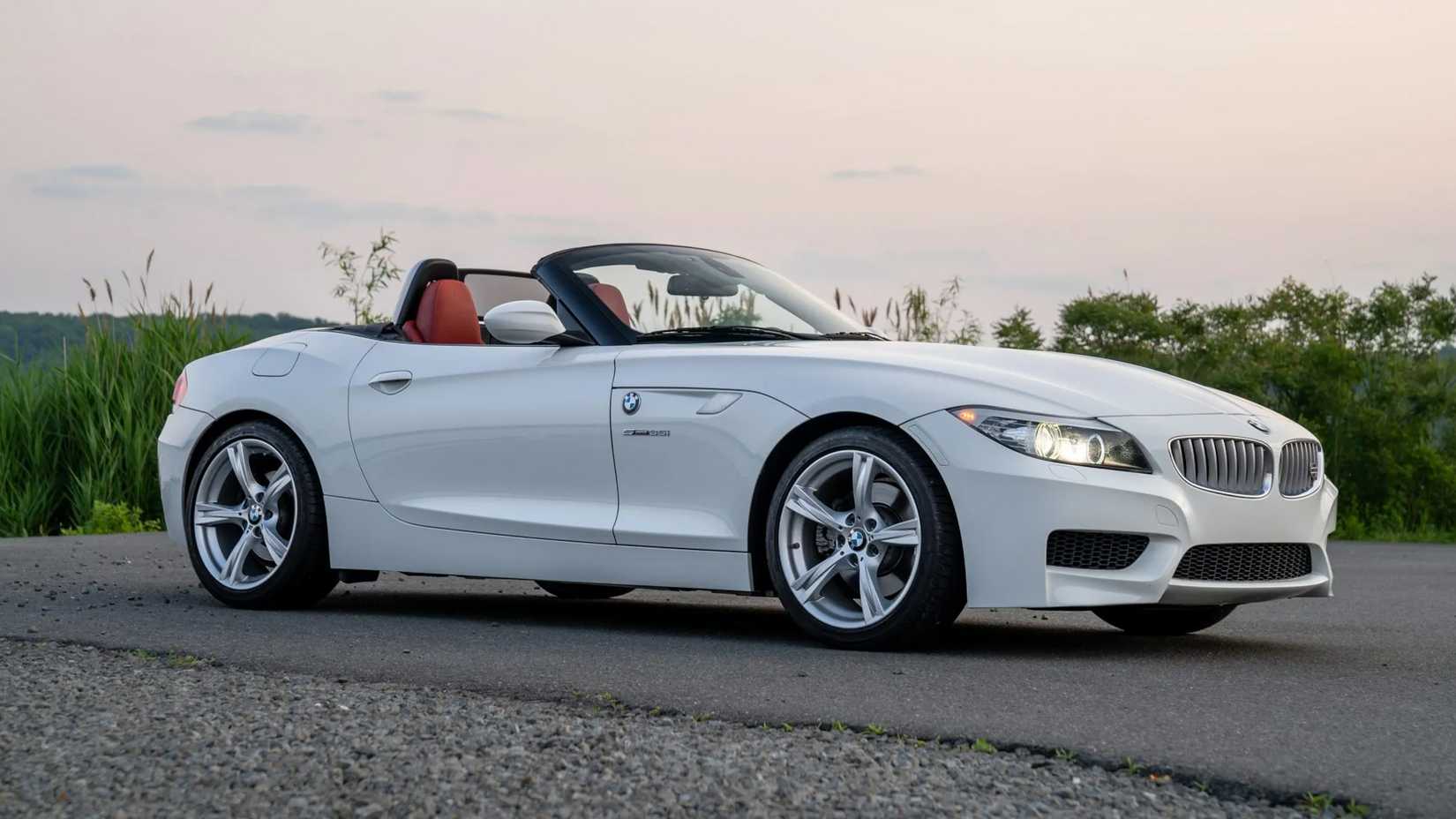 9 Proper Sports Cars Under $20K That Can Keep Up With A Porsche 718 Cayman