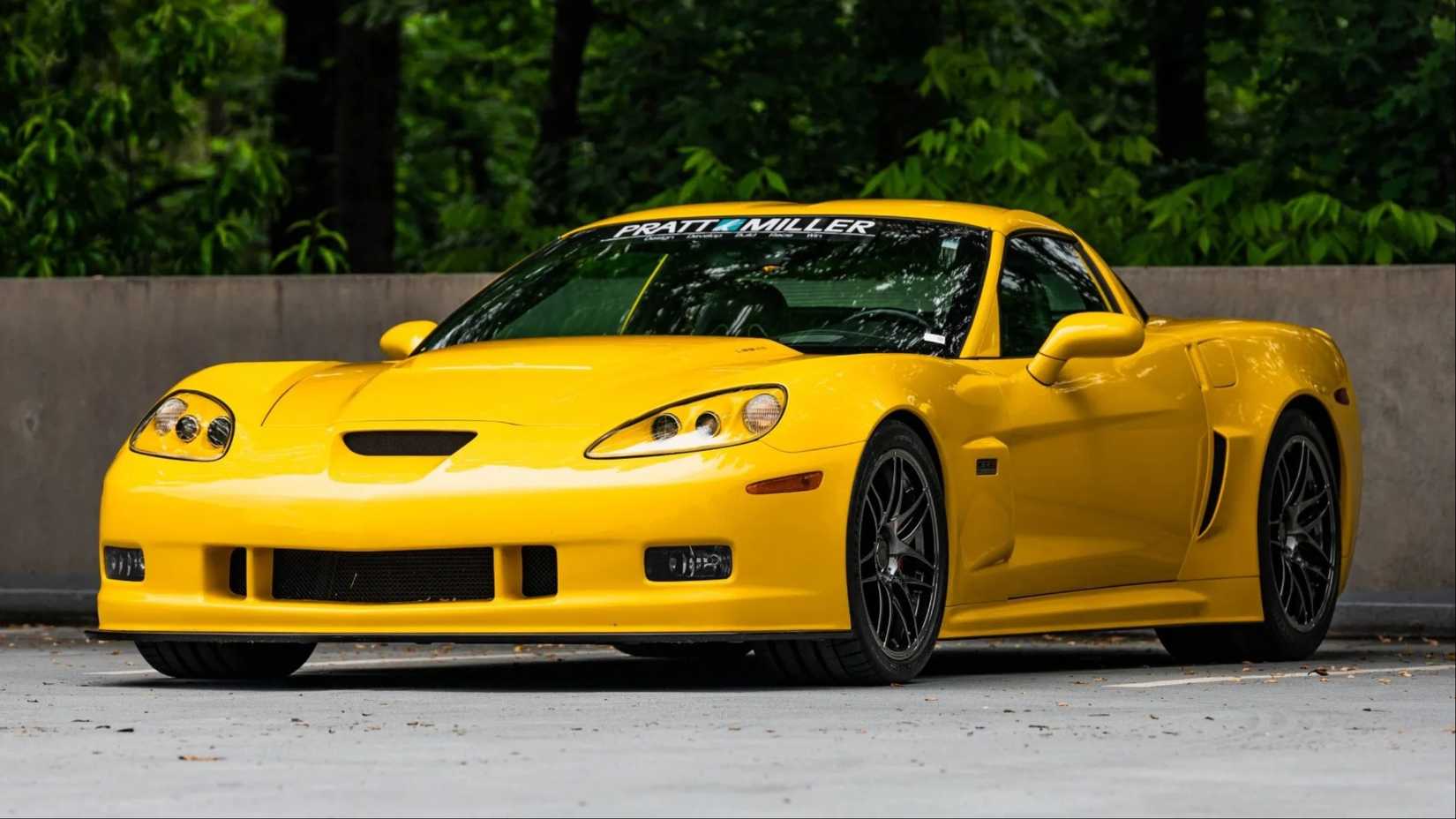 Chevrolet Corvette Generations Guide: Engines, Trims, Specs & Values ...