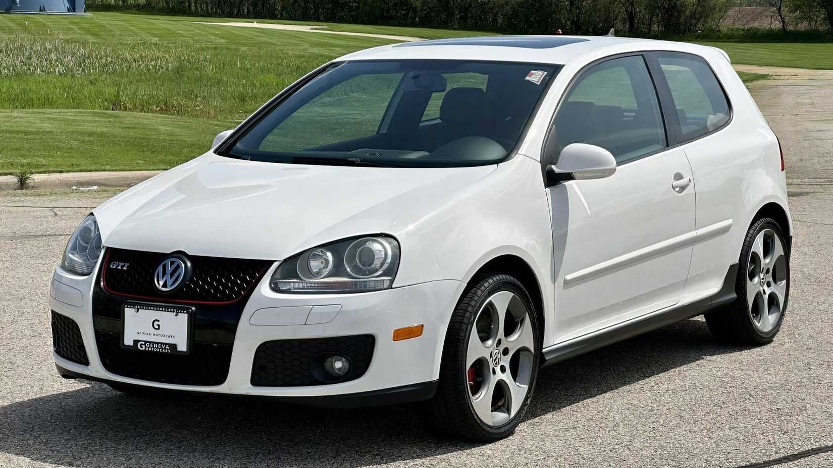 10 Ridiculously Cheap Cars That Are Equally Great For Road And Track