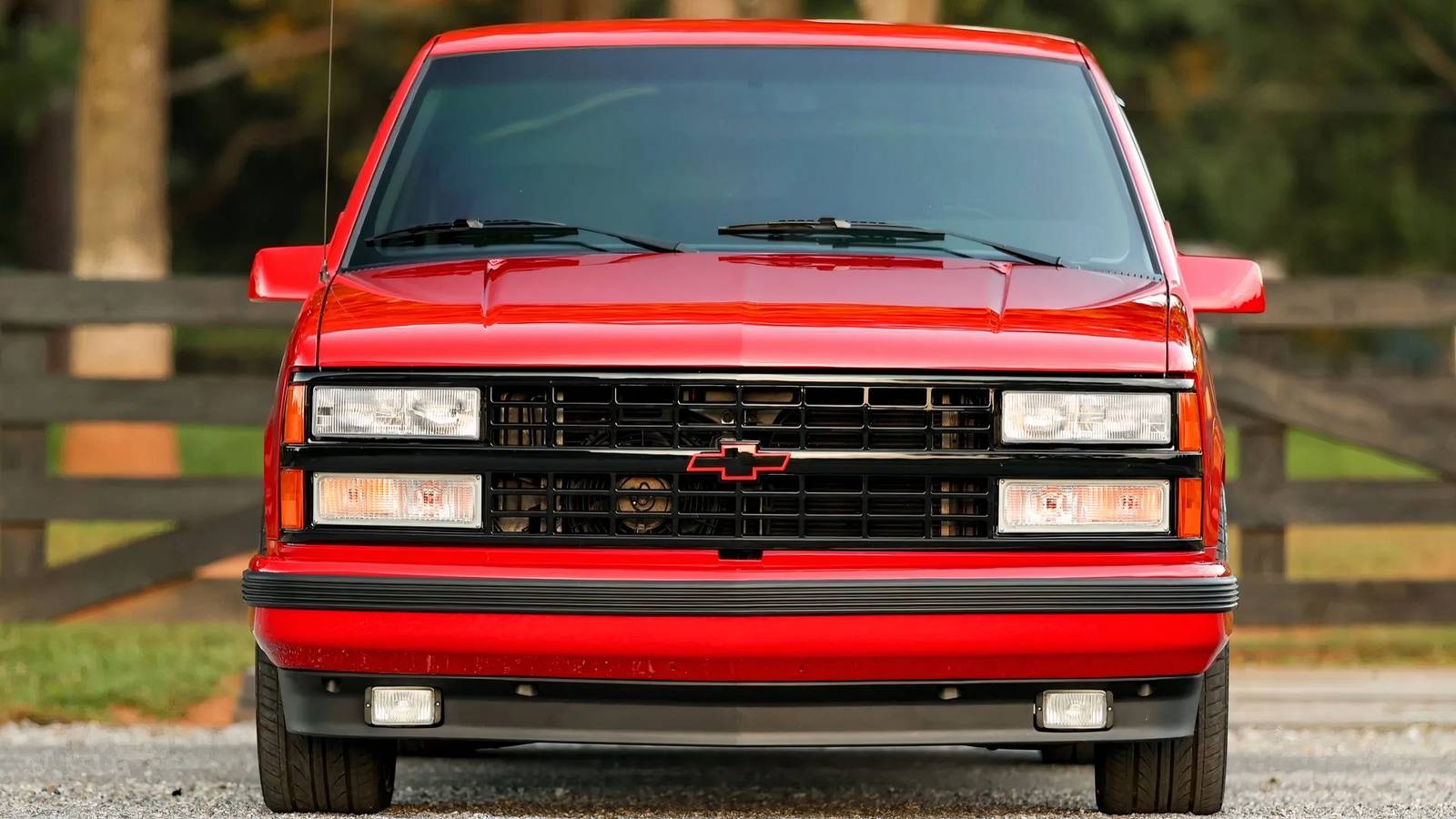 The Chevrolet 7.4-liter Big-Block V8 That Made A Pickup Feel Like a ...